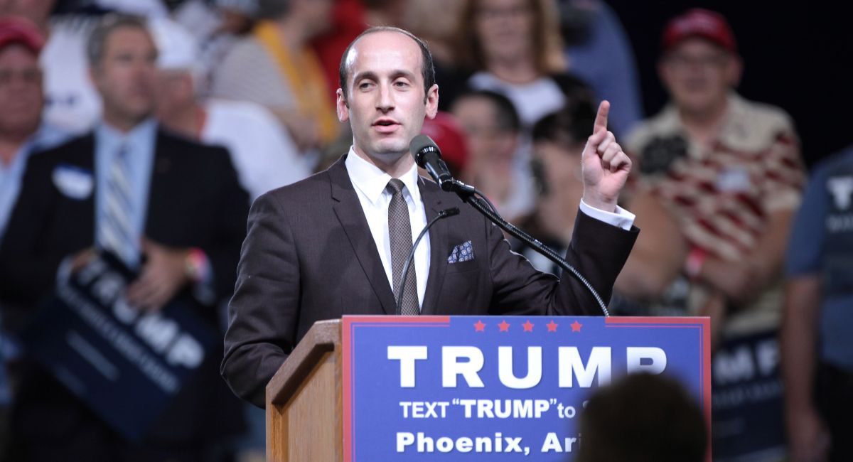 "I'm sick of stupid" - Republican Senator slams White House official ...