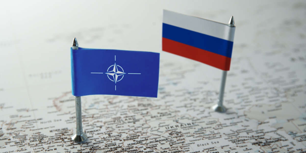 Satellitbilder visar: Ryssland rustar upp nära NATOs gräns