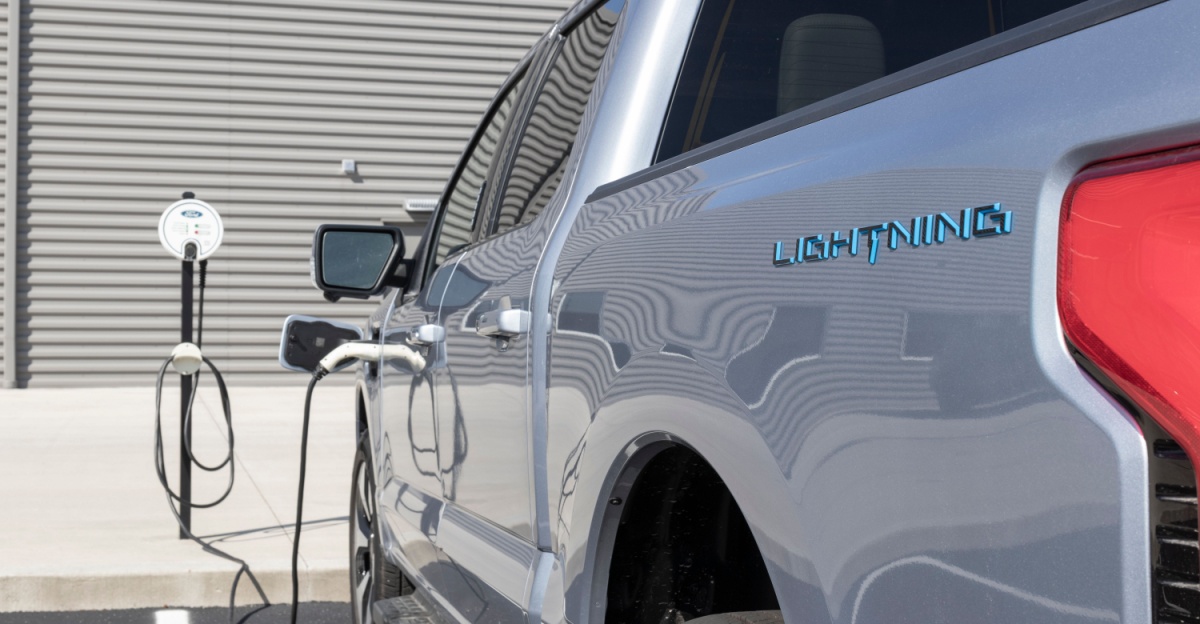Ford’s electric gamble loses charge as Lightning stalls