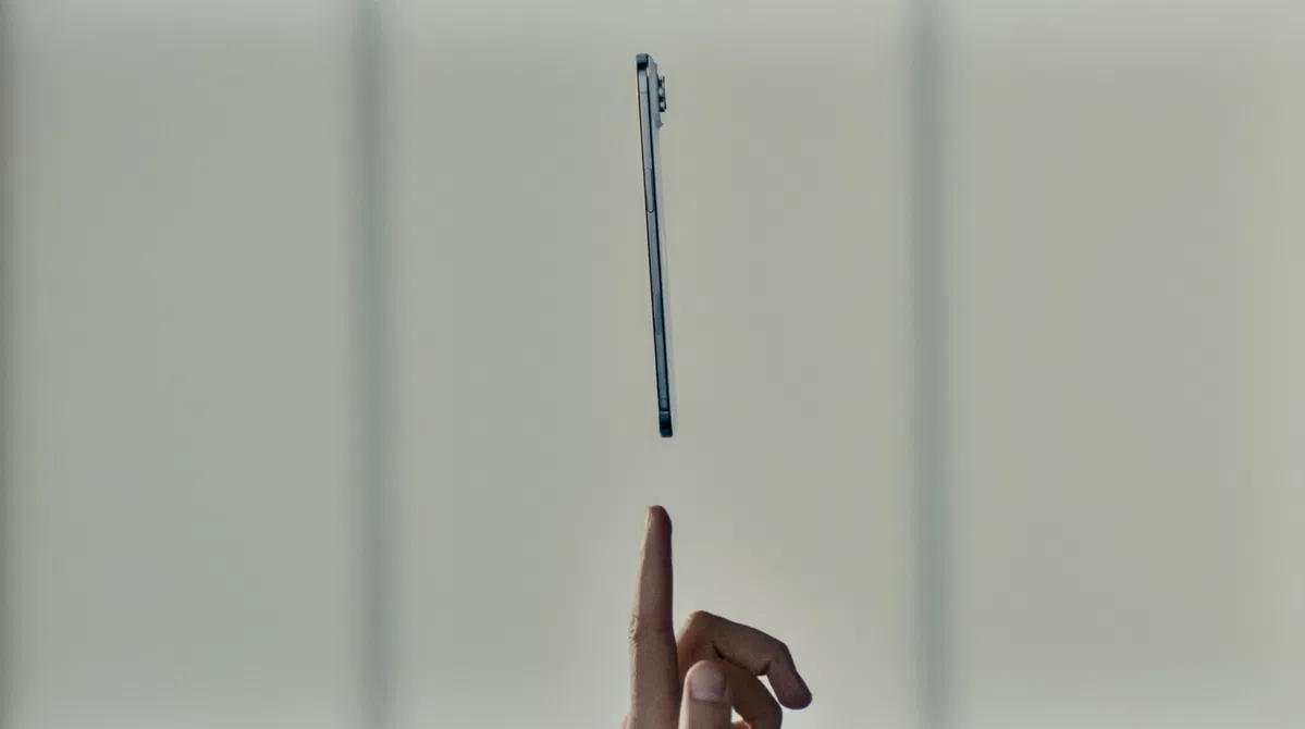 iPhone Air viser sig at have meget tilfælles med den første foldbare ...