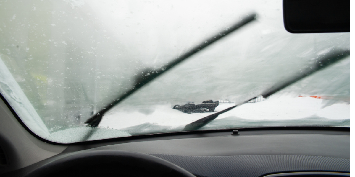 Former NASA engineer’s 4-step trick to clear a frosty windscreen fast