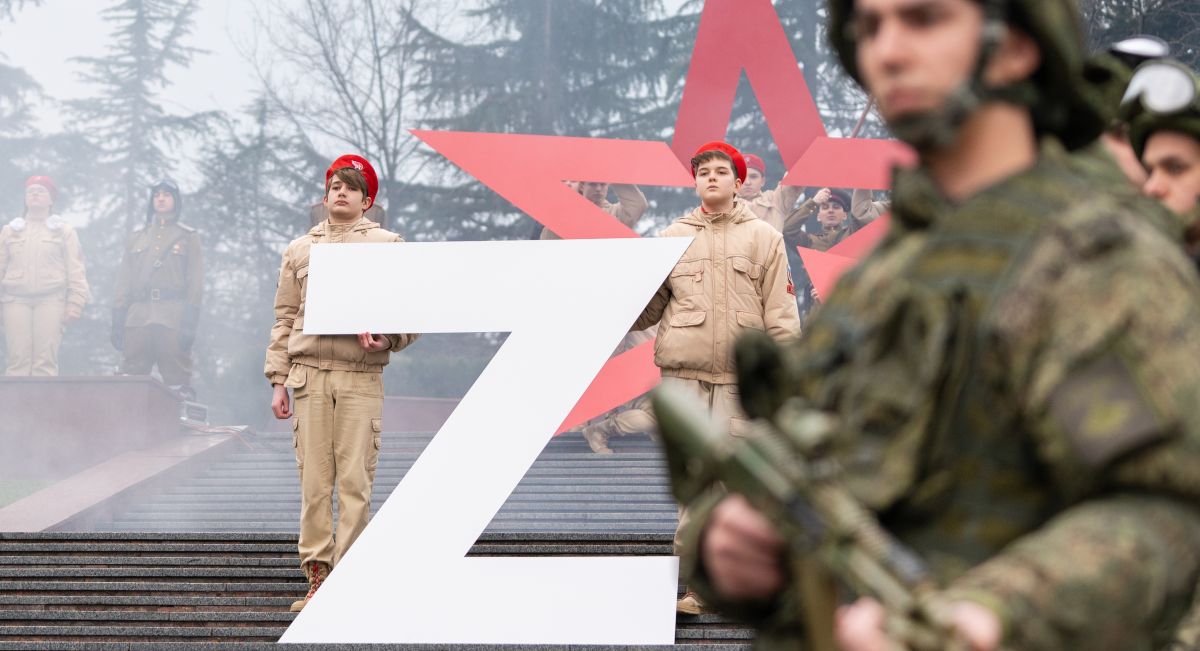 Russian commander charged with carving “Z” into Ukrainian soldiers forehead